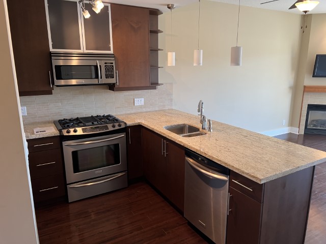 Home [remaxrentalpros.managebuilding.com]